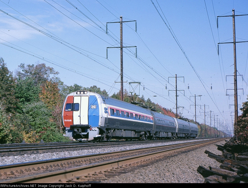AMTK Metro-liner 829 is south bound on the NEC